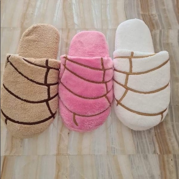 Shoes | White Concha Slippers Pantuflas De Conchas Mexicanas Concha ...